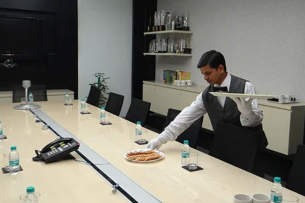 MLT Cabs And Facility Services